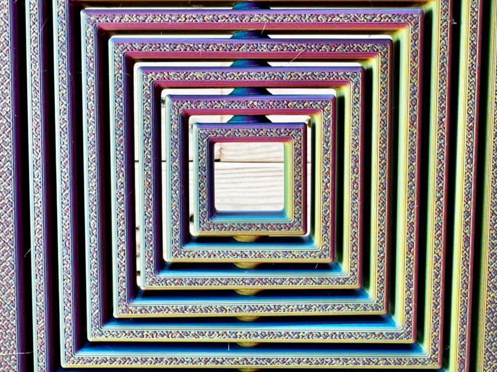 Rotating square gyro display. by ENIQUE3D - MakerWorld