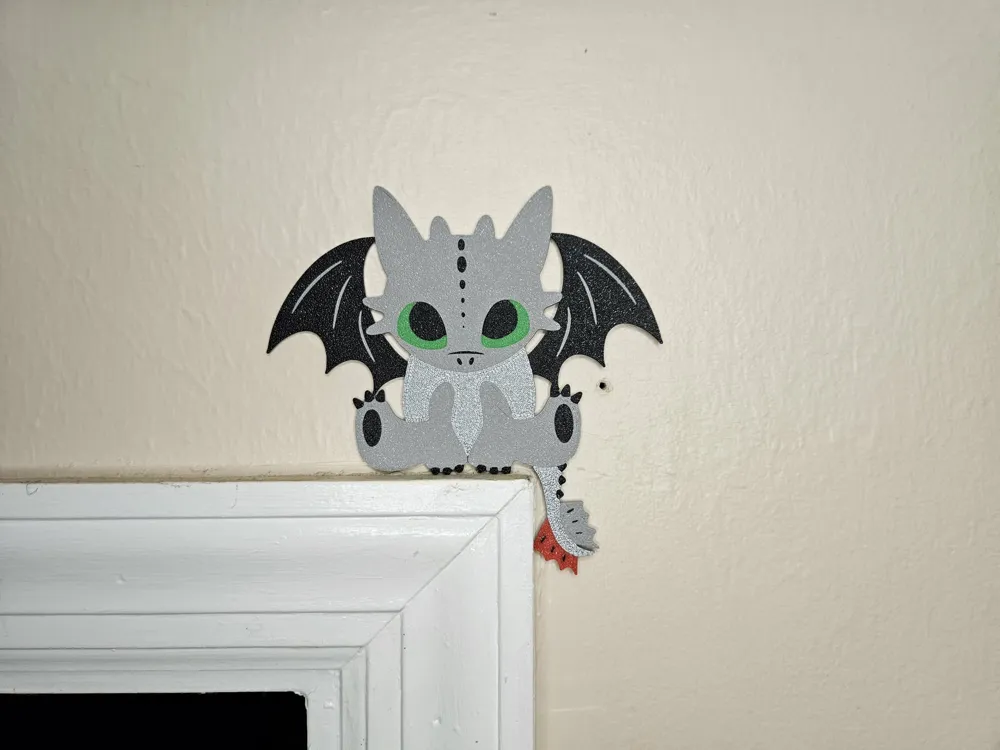 Toothless Dragon Door Corner Topper - Free 3D Print Model - MakerWorld