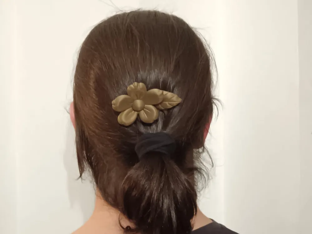 Floral Hair Comb - Free 3D Print Model - MakerWorld