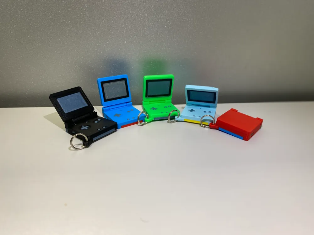 Articulated Keychain Gameboy Advance SP by IceGabrielito MakerWorld ...