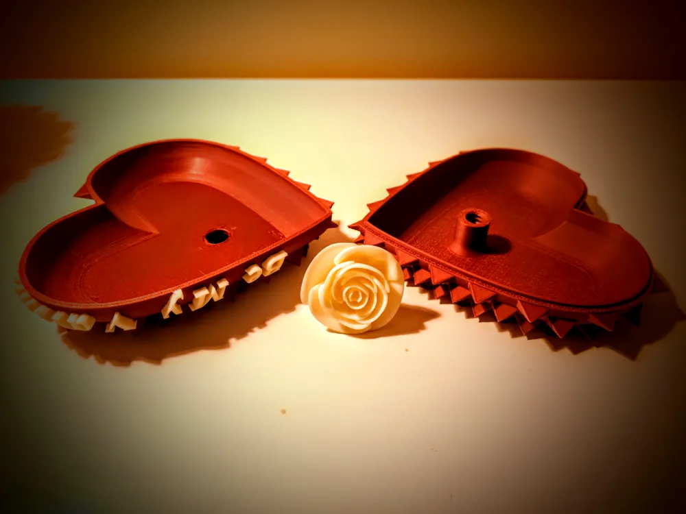 Spiky Heart Shaped Box by morales07302 - MakerWorld