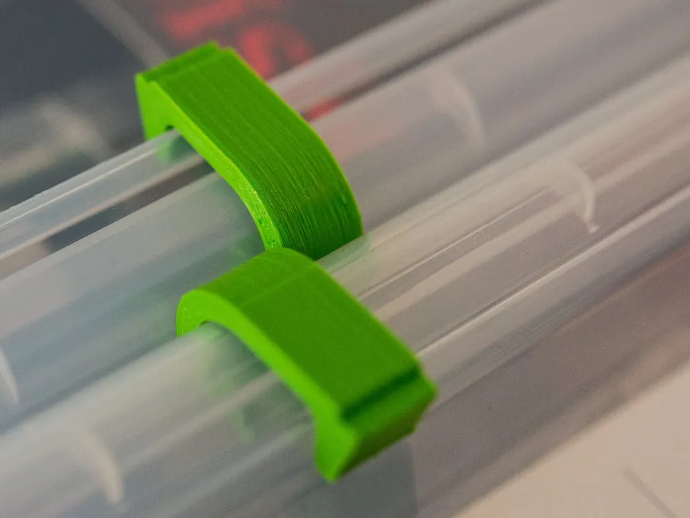 Lid clips for the smaller IKEA SAMLA storage boxes by flummer - MakerWorld
