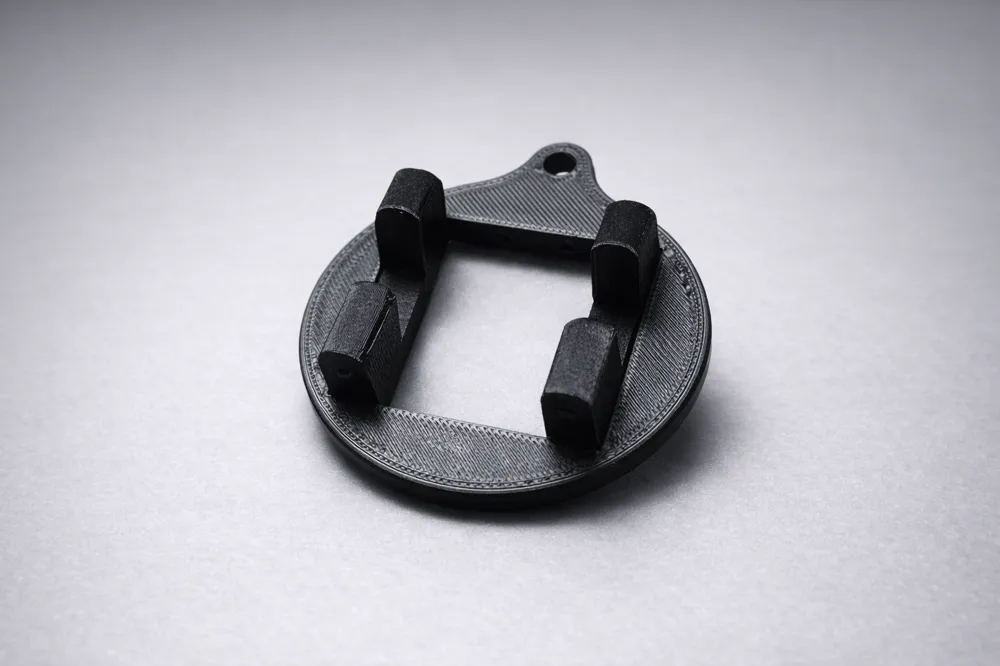 Pocket phone stand keychain – Print in place - Free 3D Print Model ...