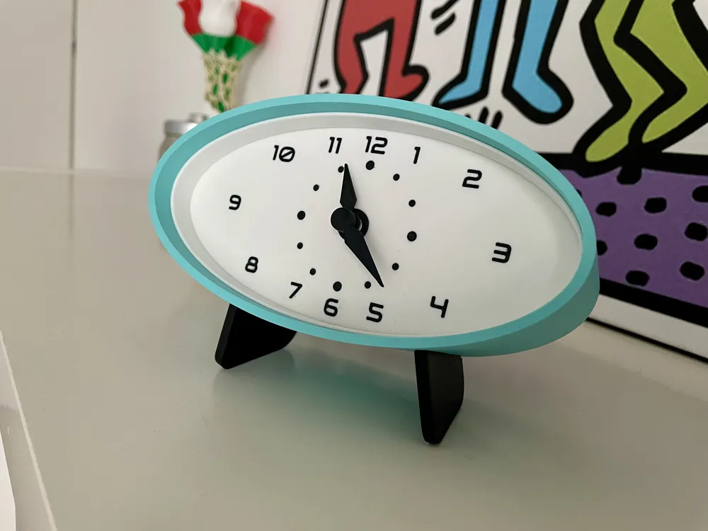 Retro Table Clock by Michele MakerWorld: Download Free 3D Models