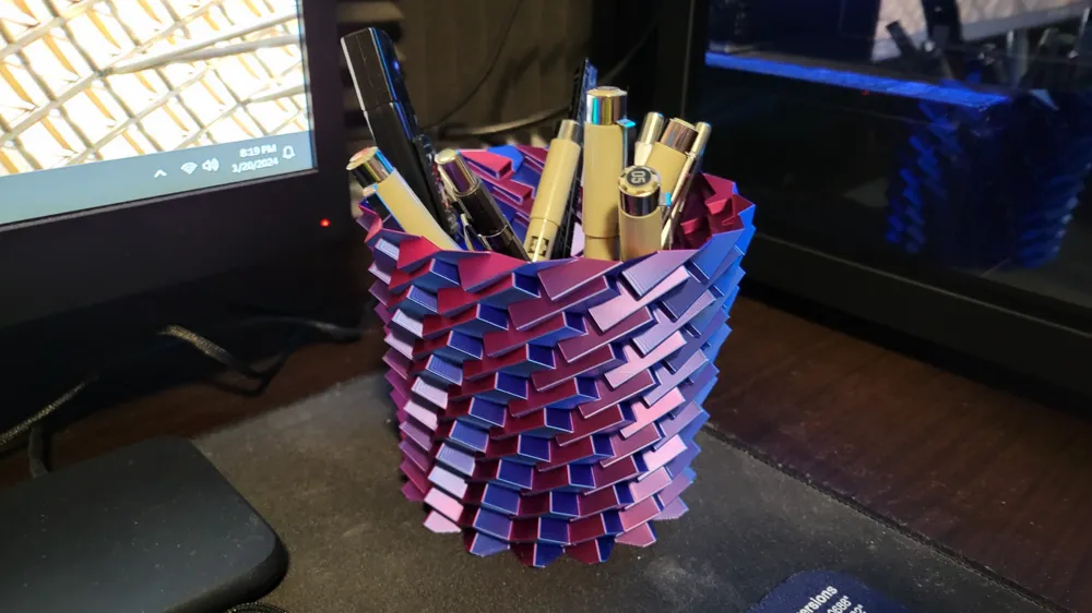 Glitch, Cubic, Bubbles, & Contours - Iterative Parametric Pencil Cups ...