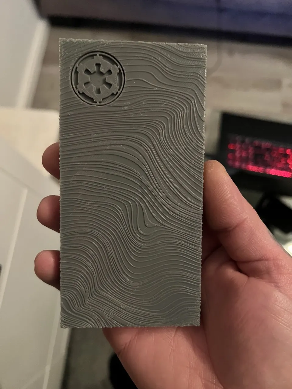 Star Wars Beskar Bar with Display Stand - Free 3D Print Model - MakerWorld
