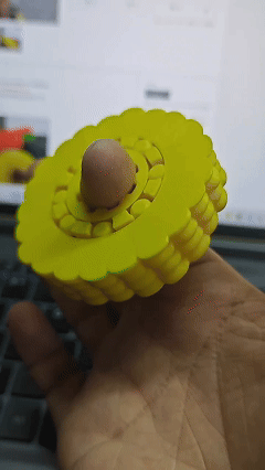 Healing-corn shaped fidget toy, spin for better health by 光LIGHT ...