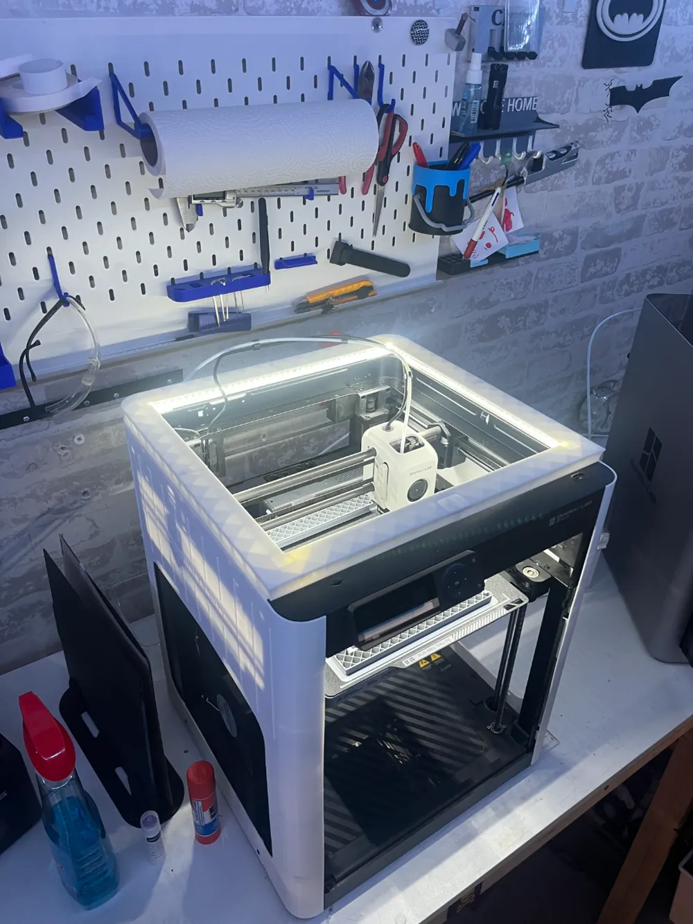 P1P-P1S-X1C-Led-Raiser--Xtouch-screen-mod by Tommy Gun - MakerWorld