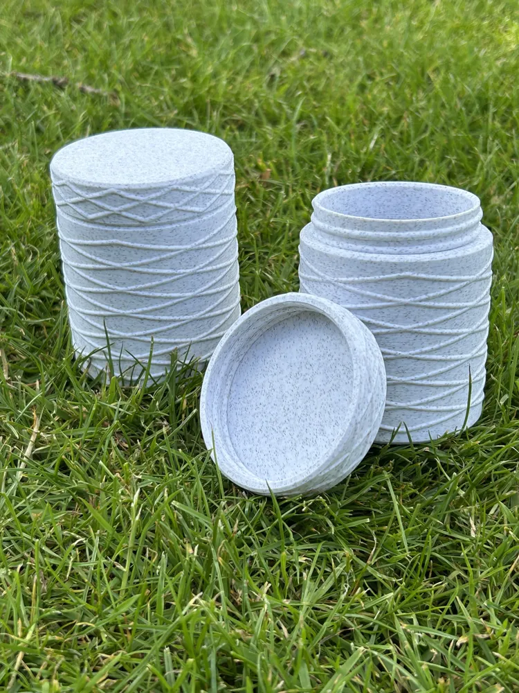 Threaded Container by Andy’s Design MakerWorld: Download Free 3D Models