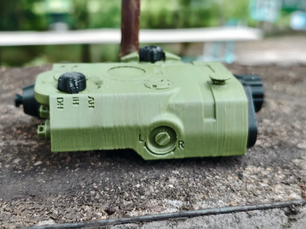 L3Harris / EOTech PEQ-15 LAM Lighting Aiming Laser by 补补觉去 MakerWorld ...