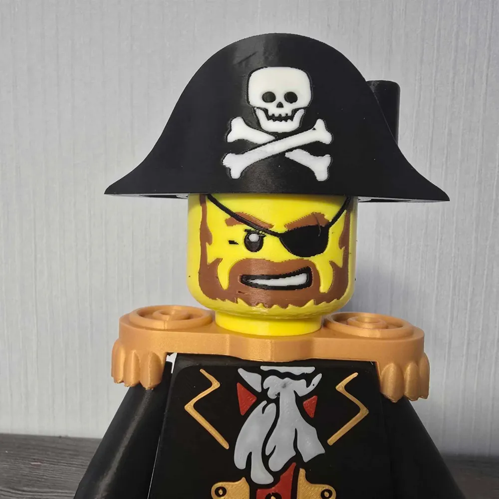 Big Brick * Captain Brickbeard * Pirates * 500% by cBoLsmUiEc - MakerWorld