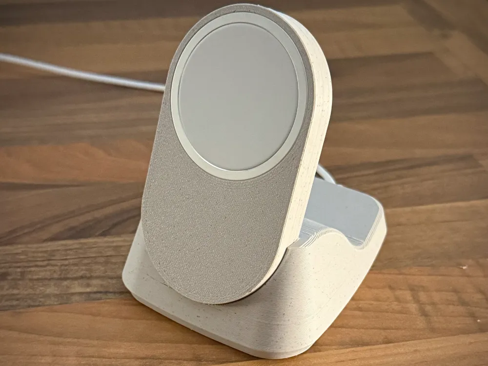 Magsafe stand - Free 3D Print Model - MakerWorld