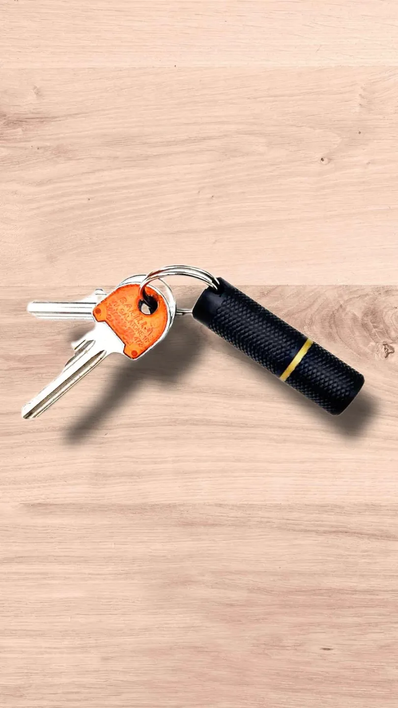 Screwdriver Keychain by Giraffaele - MakerWorld