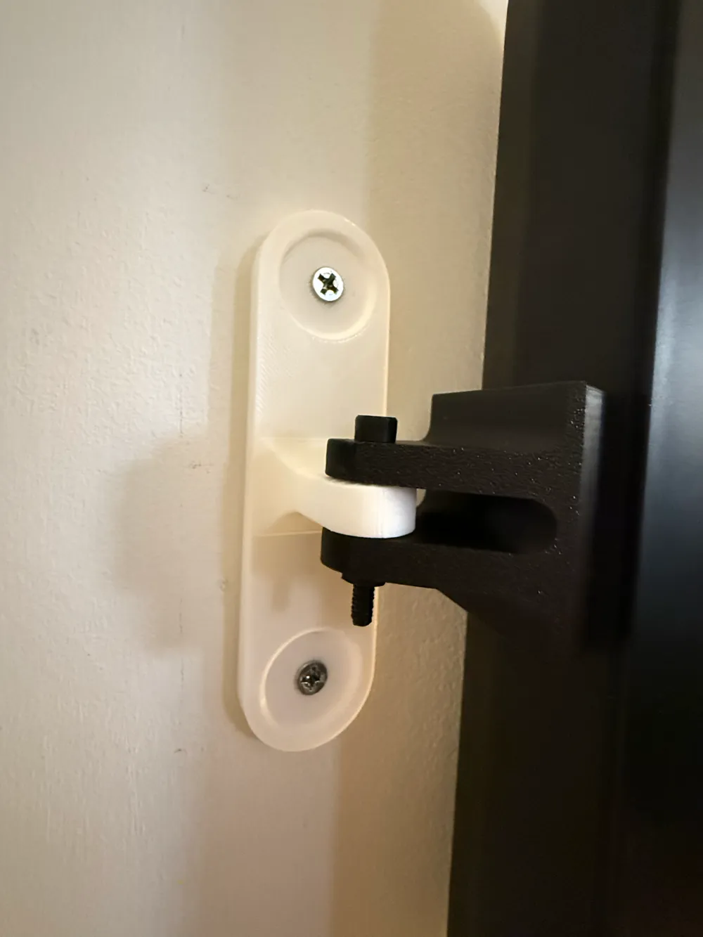 Phillips Hue Play Light Bar: Screw-In Wall Mount - Free 3D Print Model ...