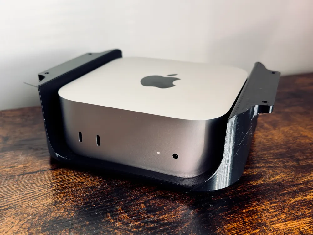 Mac mini (M4) 桌下支架 来自 roessnakhan MakerWorld：免费下载 3D 模型