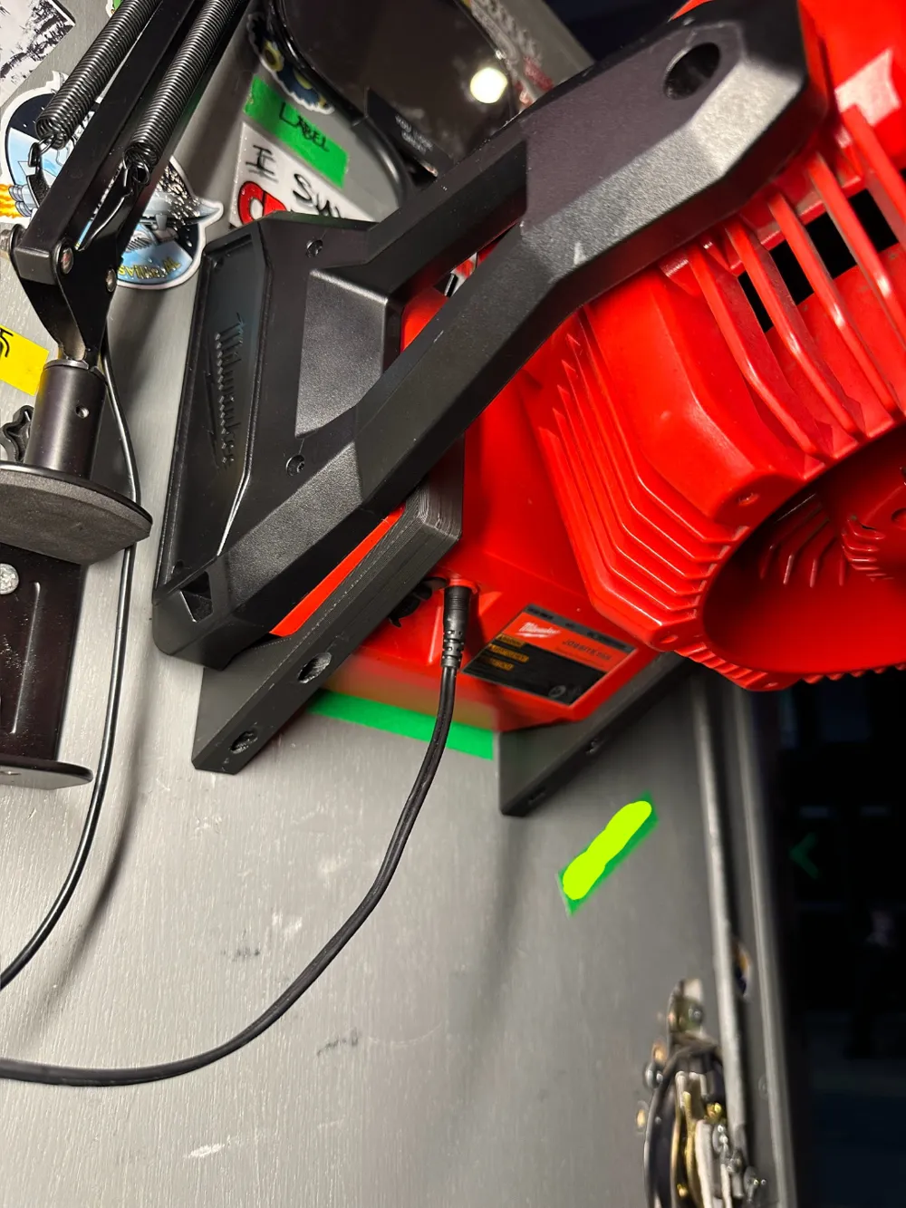 Milwaukee M18 Fan wall mount by StagePrints MakerWorld: Download Free ...