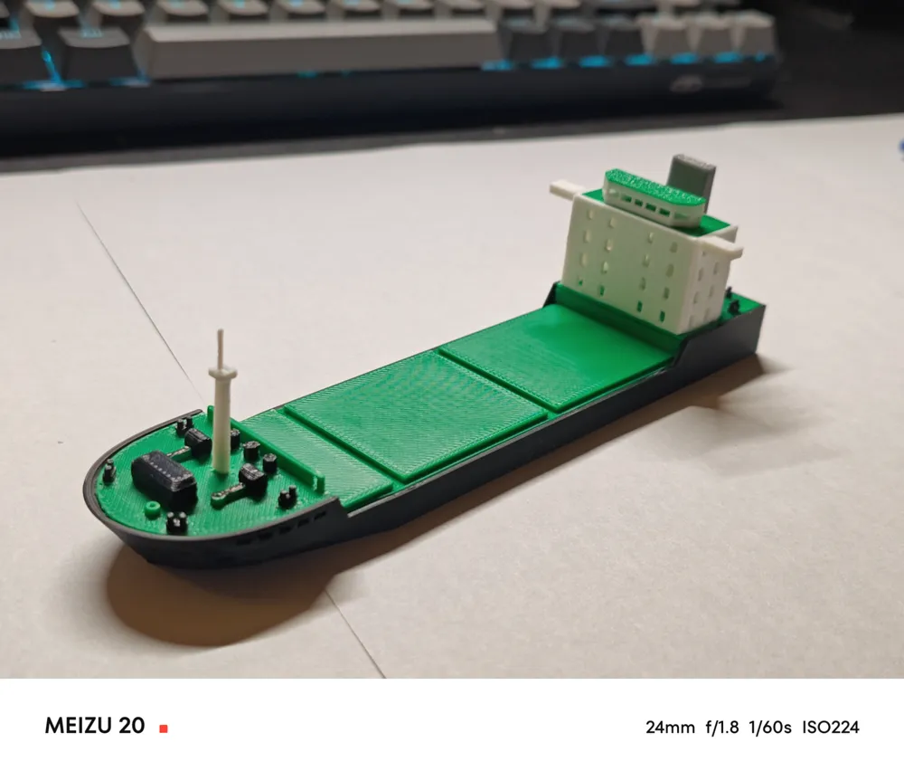 Cargo Ship Kit Card 集装箱船 组装卡 by 电容电阻分不清 Anxiety - MakerWorld
