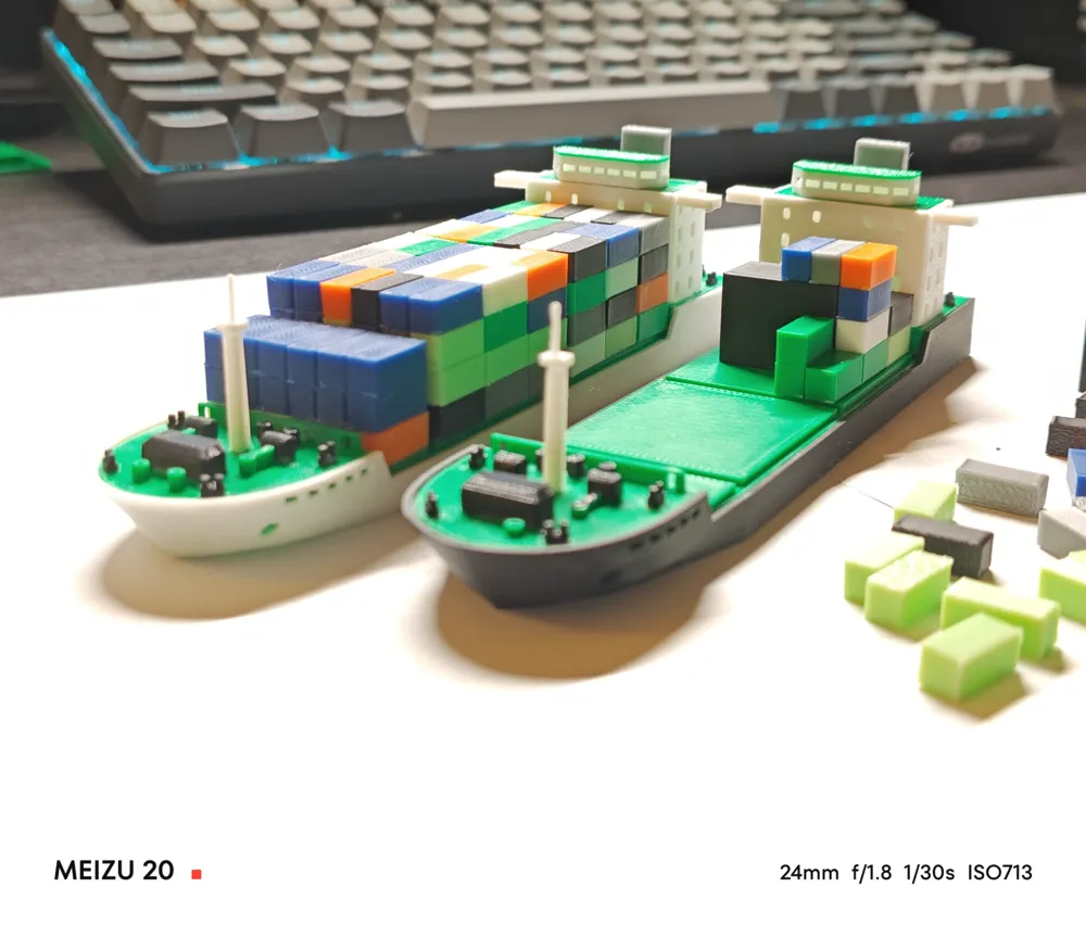 Cargo Ship Kit Card 集装箱船 组装卡 by 电容电阻分不清 Anxiety - MakerWorld