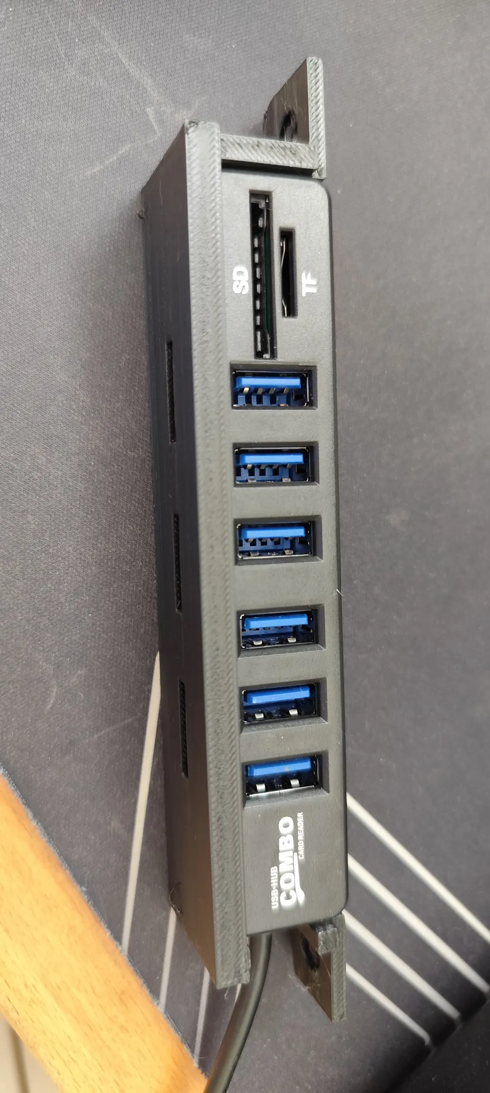Parametrischer Untertisch-USB-Hub-Halter – Kostenloses 3D-Druckmodell ...