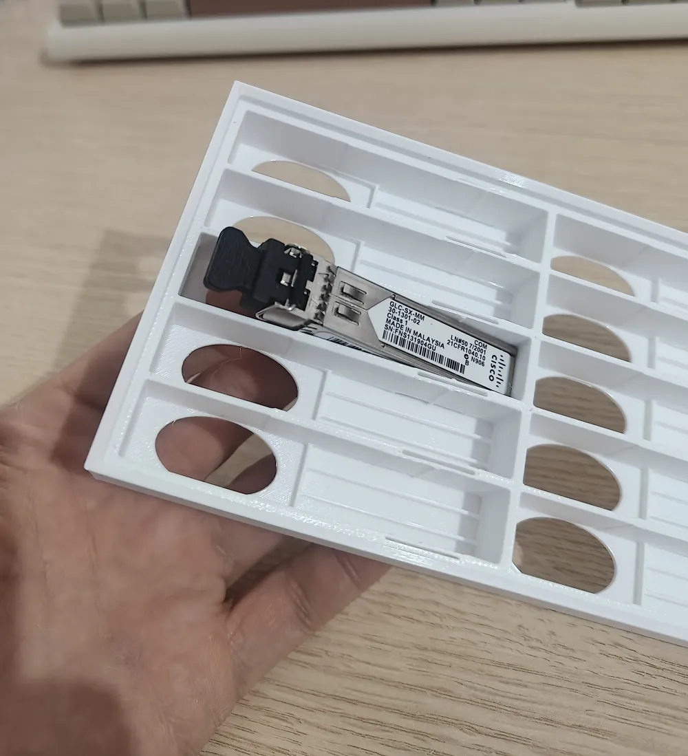 Stackable SFP / SFP+ Transceiver Storage Tray - Free 3D Print Model ...