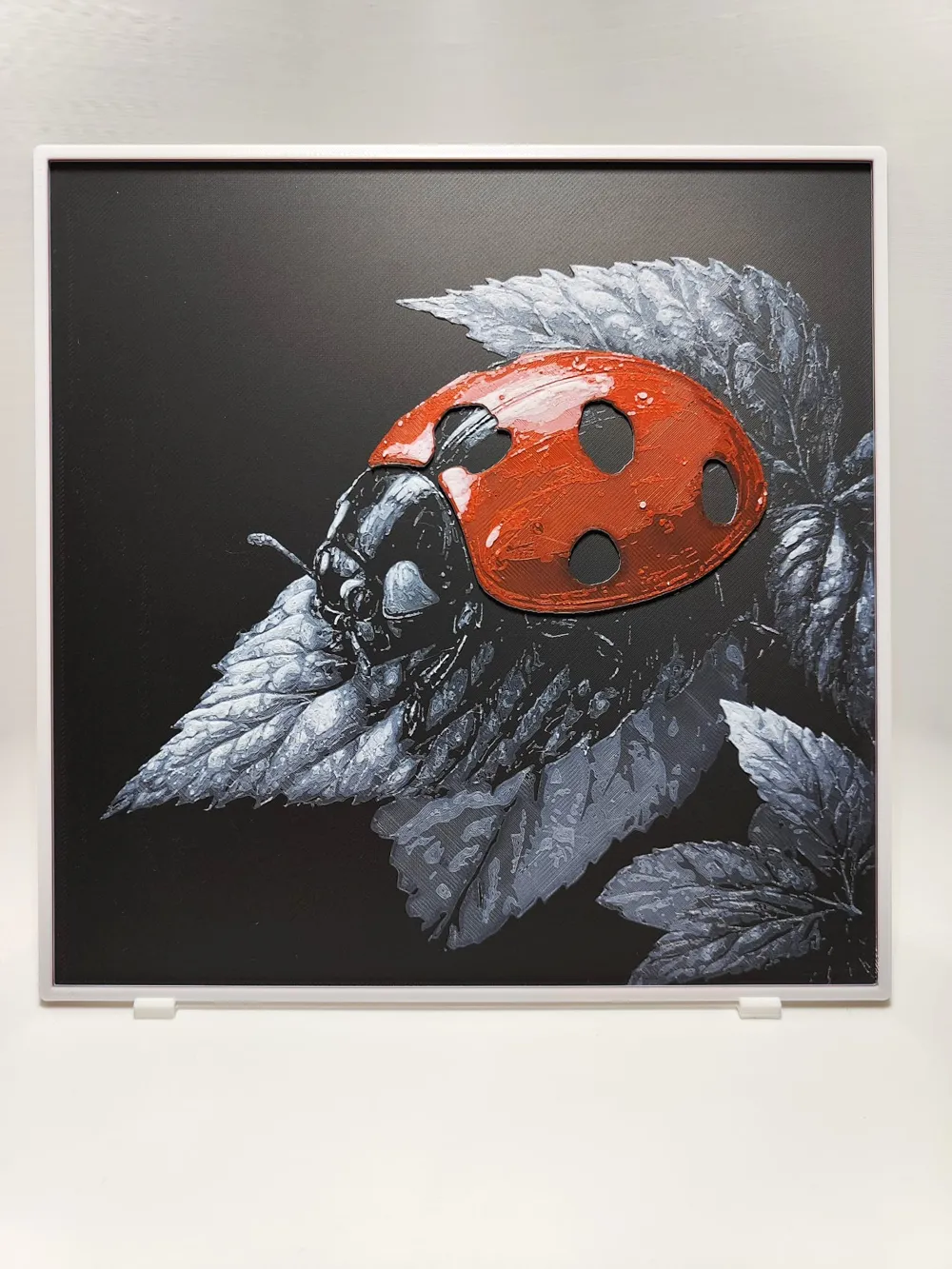 Ladybug - Hueforge - Free 3D Print Model - MakerWorld