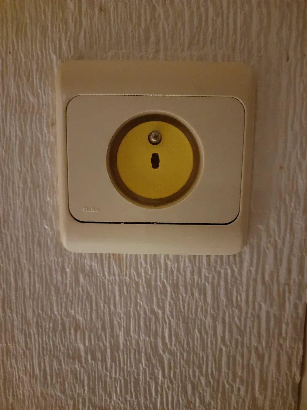 Wall socket child safety plug (EU) by PV90 - MakerWorld