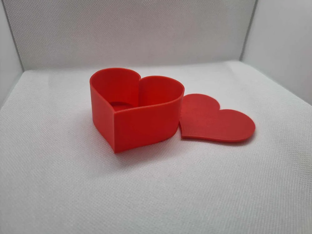 Valentine's Day Heart Box - Free 3D Print Model - MakerWorld
