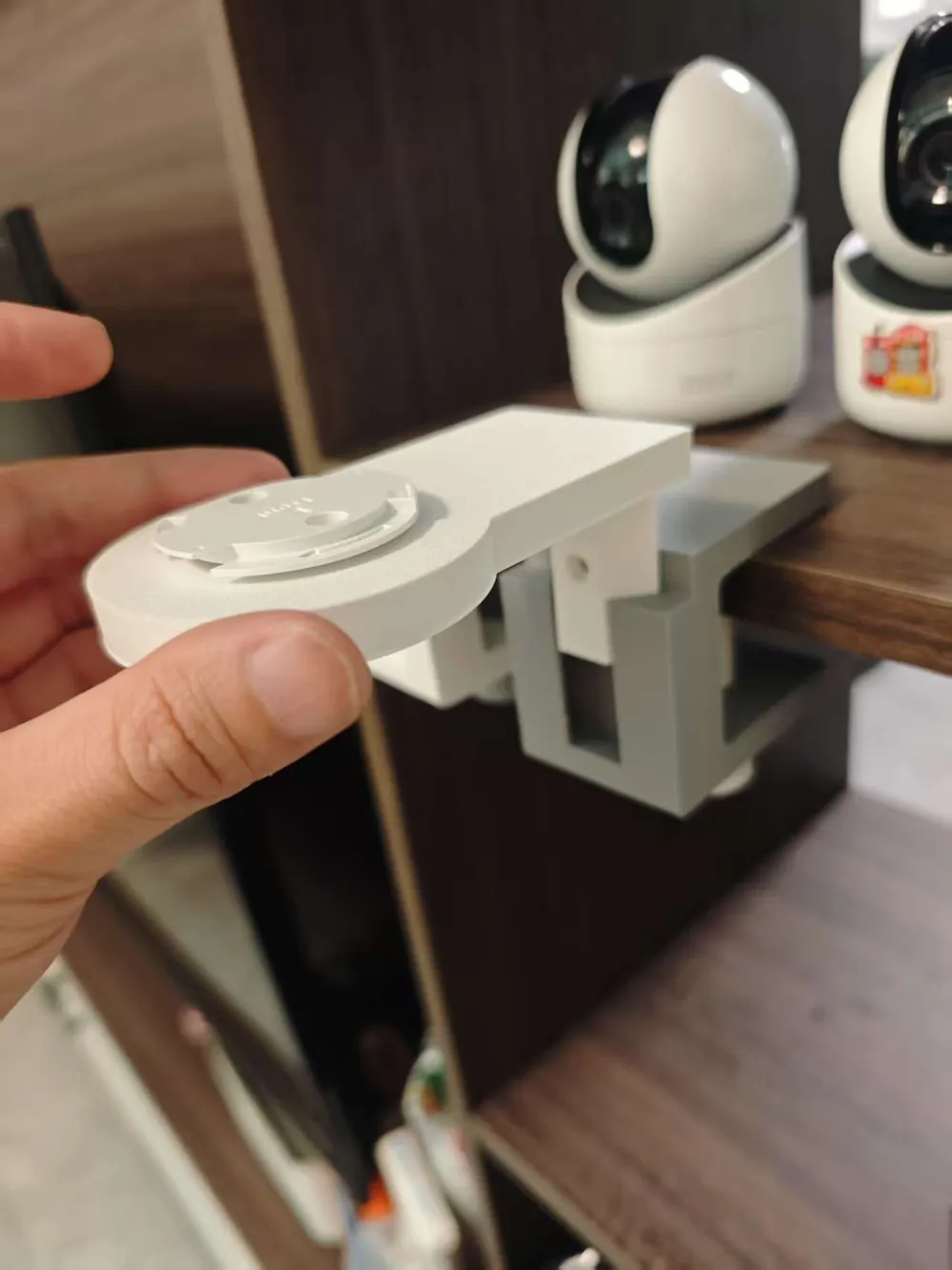 Security Camera Mount (for Hikvision and Dahua) by Donger MakerWorld ...