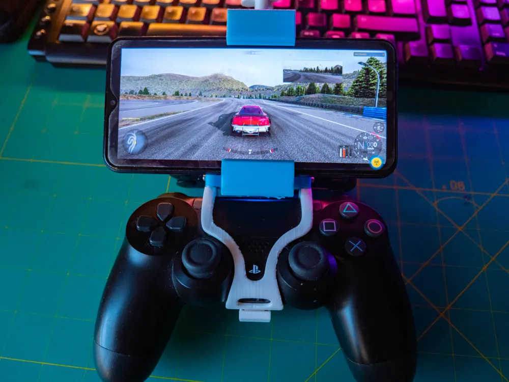 Smartphone mount for DUALSHOCK 4 StrongerHold Remixed by MarcusUniverse ...