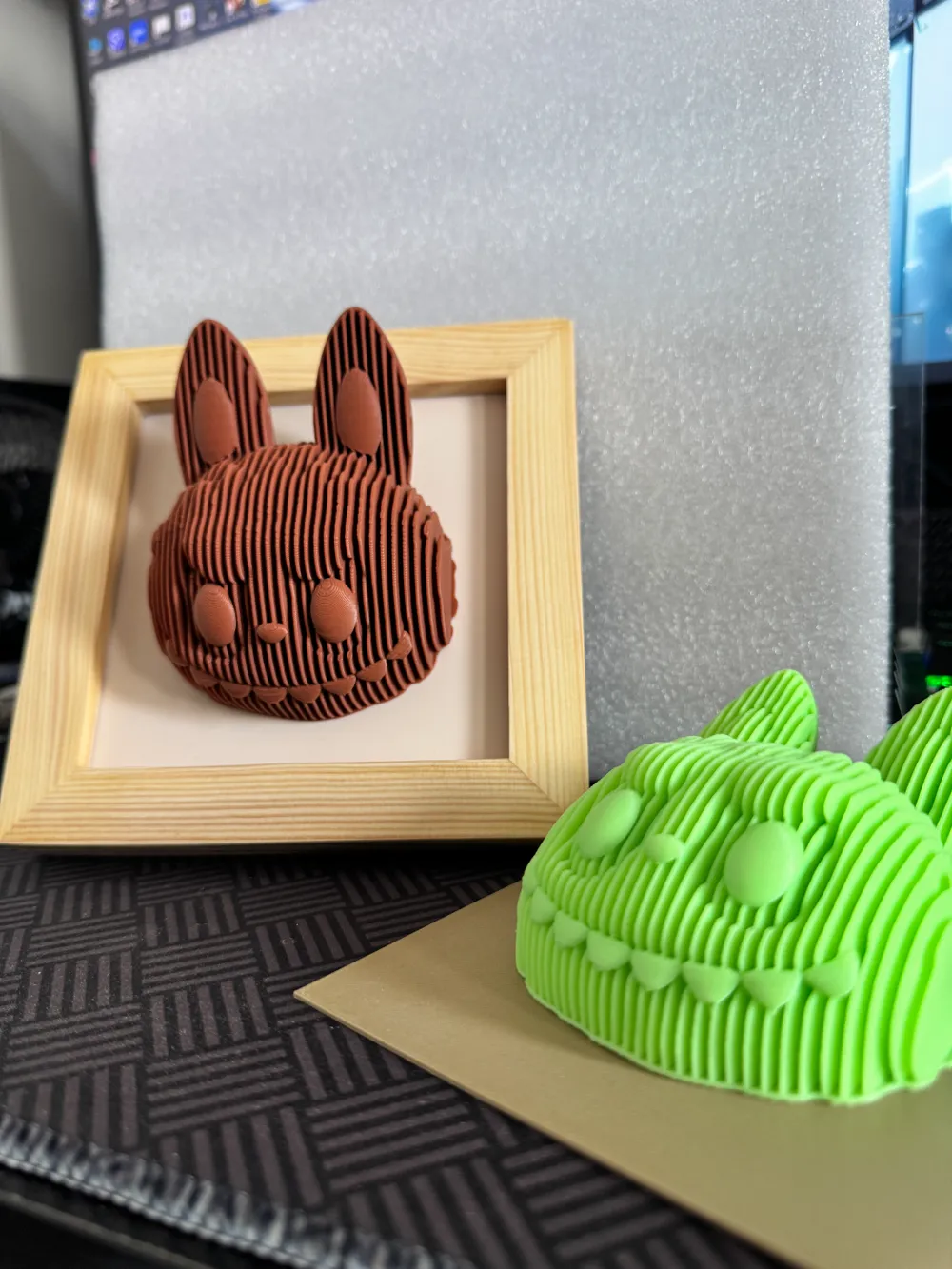 Layered Rabble Sculpture (no supports needed) by Joe裕 MakerWorld ...