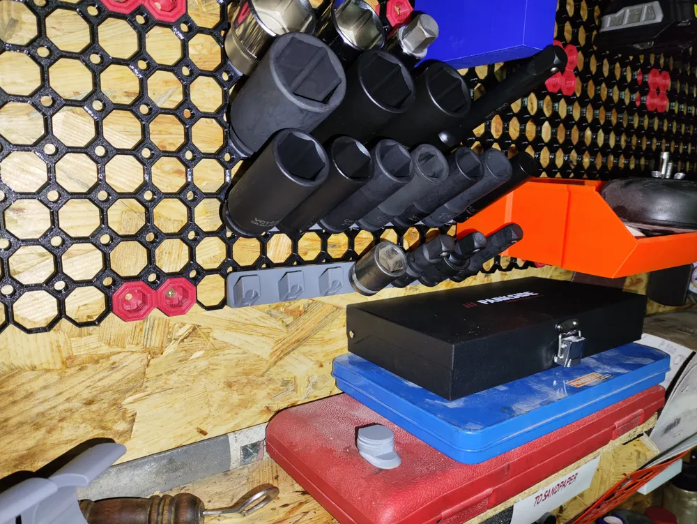 Multiboard Socket 1/2" hanger Remixed by DamianMakerWorld: Download ...
