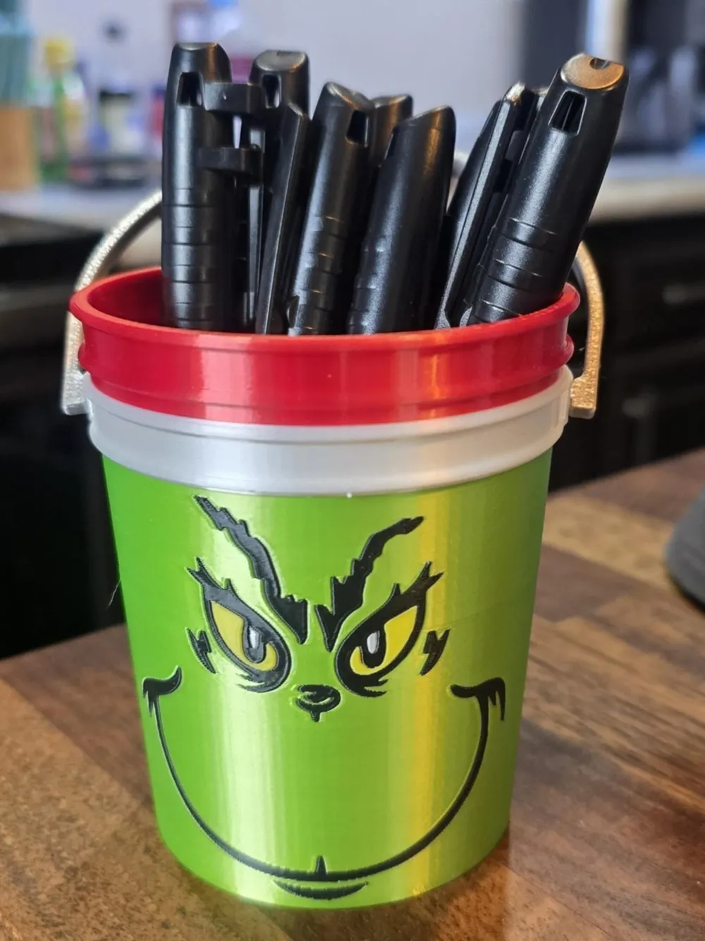 Grinch themed viral mini bucket trinket holder by Bobbond000 MakerWorld ...