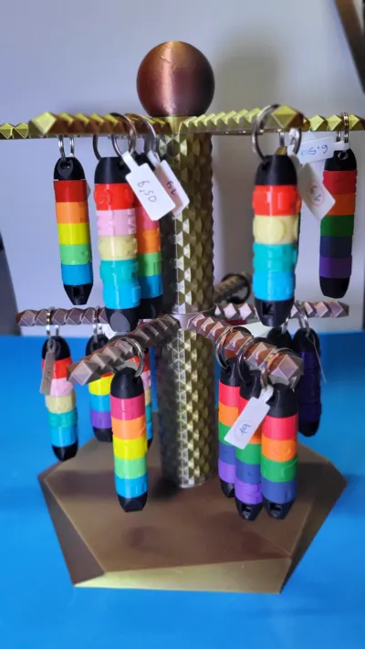 Spinning Keychain Display by Art Design. 3D MakerWorld: Download Free ...