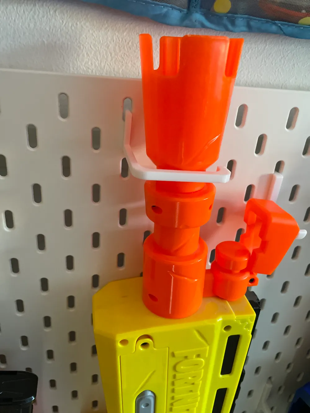 Hook Side Nerf Skadis by ferpenas - MakerWorld