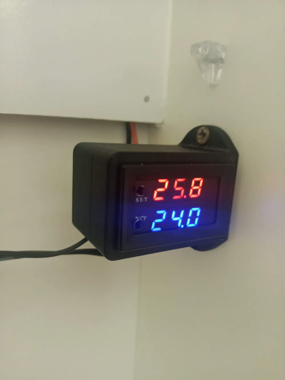 Temperature controller mount enclosure by RynoRC - MakerWorld