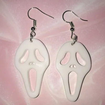 ¡HALLOWEEN GHOST FACE EARRINGS! - Free 3D Print Model - MakerWorld