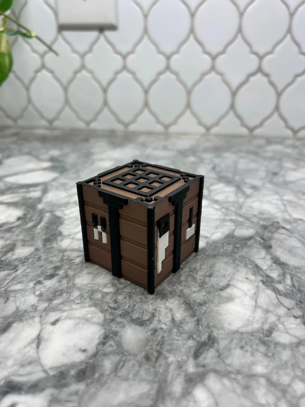 Crafting table - Minecraft 033 - Free 3D Print Model - MakerWorld