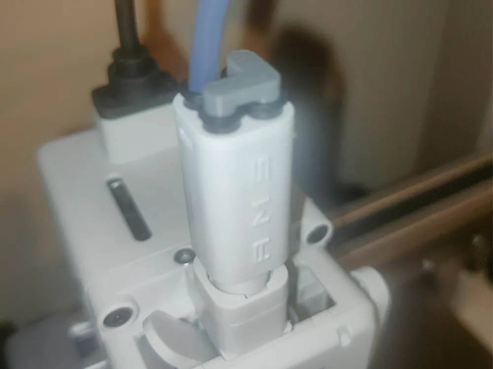 cover for AMS ptfe hole by Izzodesign74 - MakerWorld