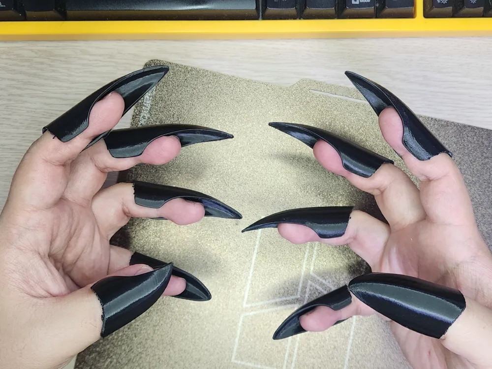 Simple, Handy Claws for Cosplay - Free 3D Print Model - MakerWorld