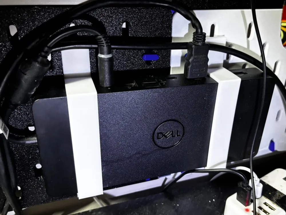 Dell Docking-Station WD19s Skadis Mount Remixed by Sawczi MakerWorld ...