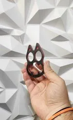 Cat Knuckle Duster Replica by Williams Industries - MakerWorld