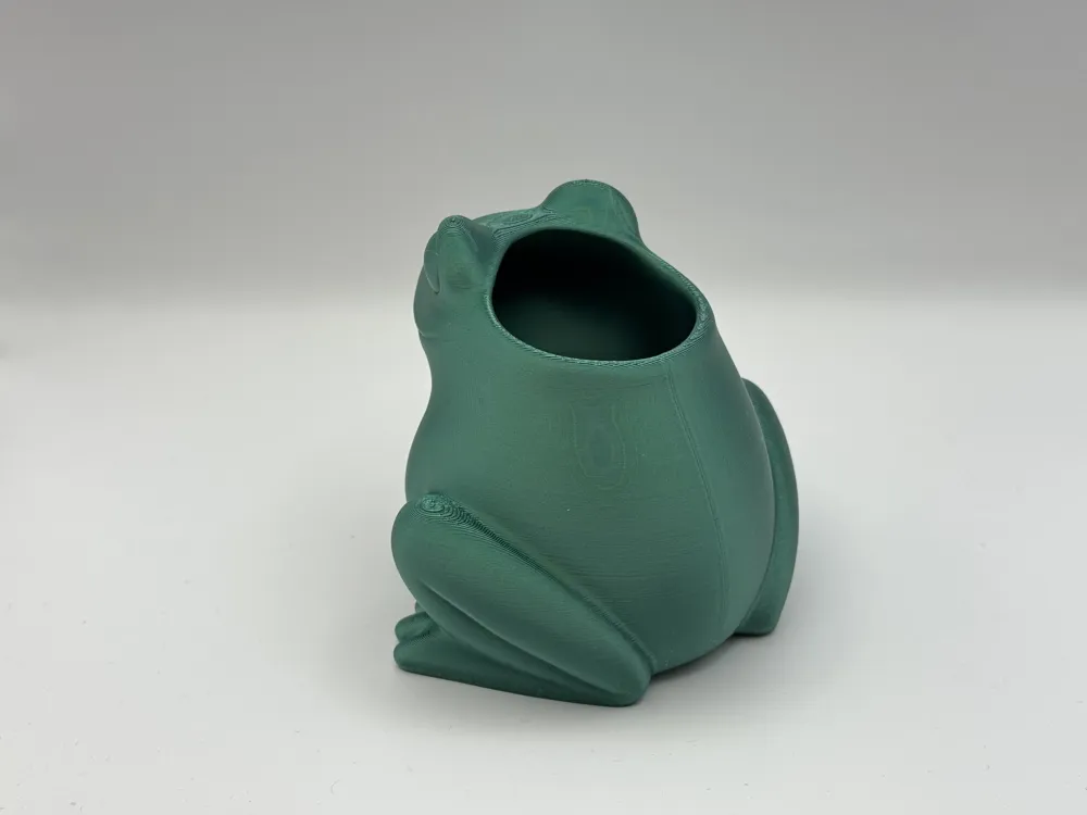 Froggy Planter by Stigern MakerWorld: Download Free 3D Models