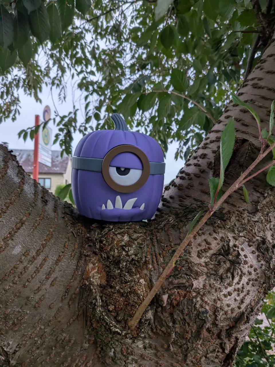 Bad Minion Stuart Pumpkin Halloween Candy Bowls by baumgart05 MakerWorld: Download Free 3D Models