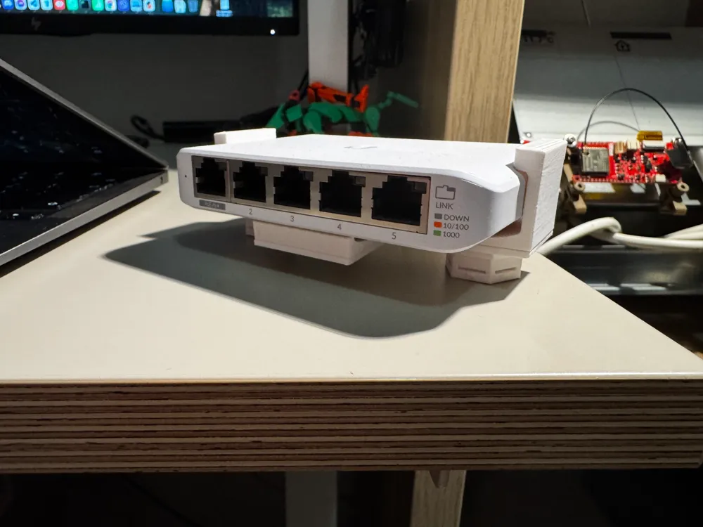 Ubiquity Flex Mini Honeycomb Wall by Tomas Pribyl - MakerWorld