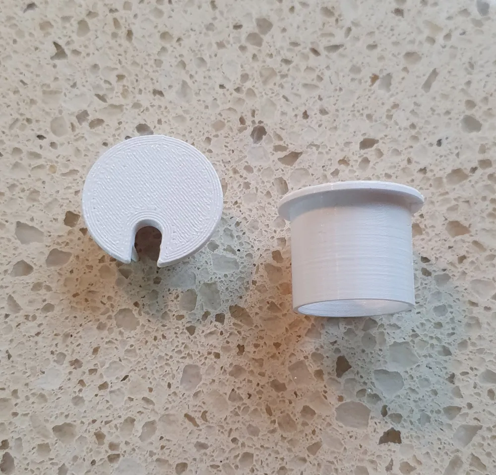 Small Cable Grommet by maxv - MakerWorld