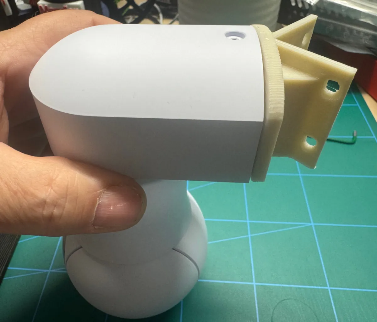 UVC_G5_PTC_Corner_Bracket by Fatter MakerWorld: Download Free 3D Models