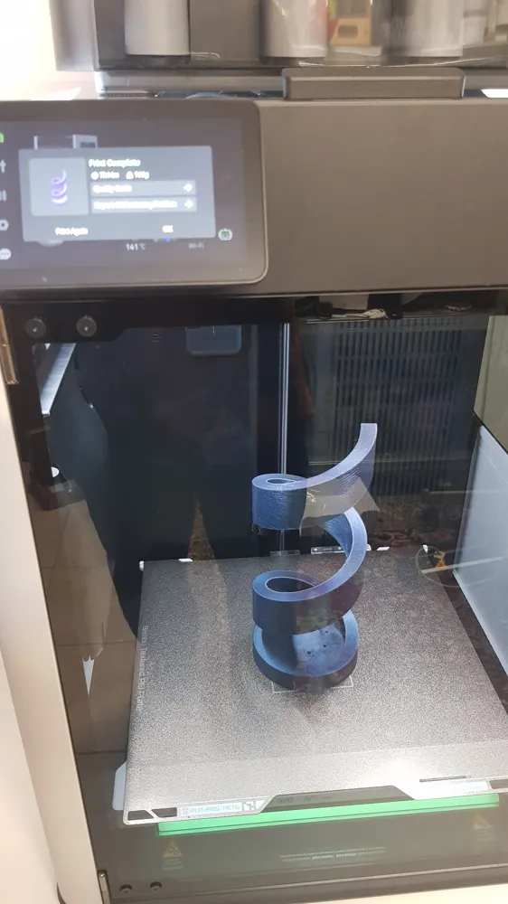 Spiral rainfall sculpture - Free 3D Print Model - MakerWorld