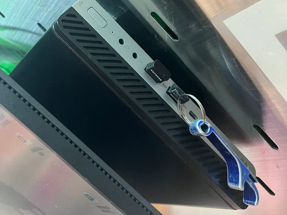 Icon Tool Box Hutch Computer Mount by user_2711010128 MakerWorld ...
