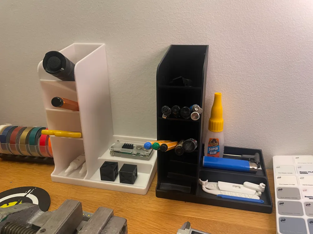 Vertical Desk Organizer + tray Remixed by fillilutten - MakerWorld