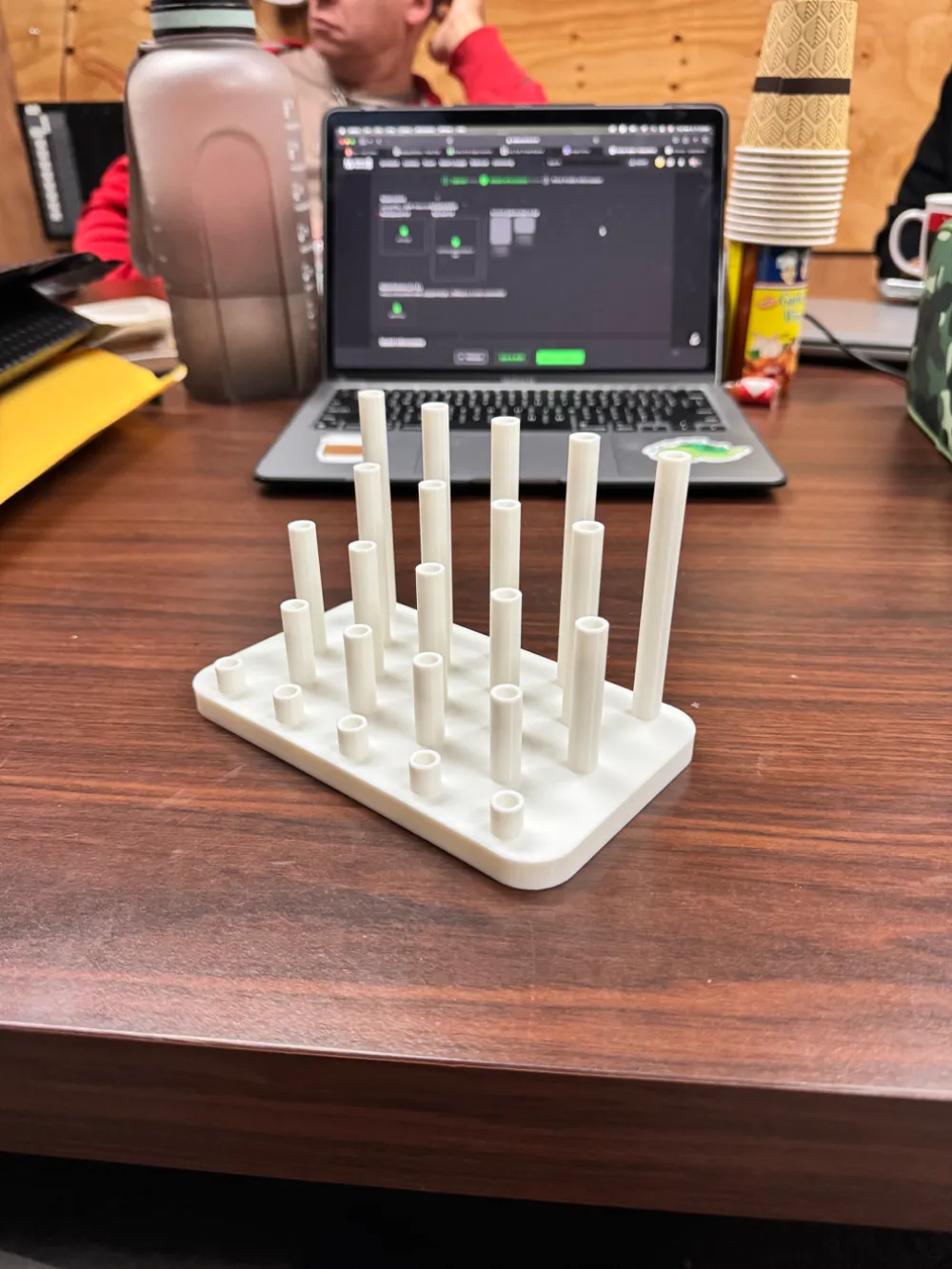 Stanley Straw Topper Display Stand for A1 Mini - Free 3D Print Model ...